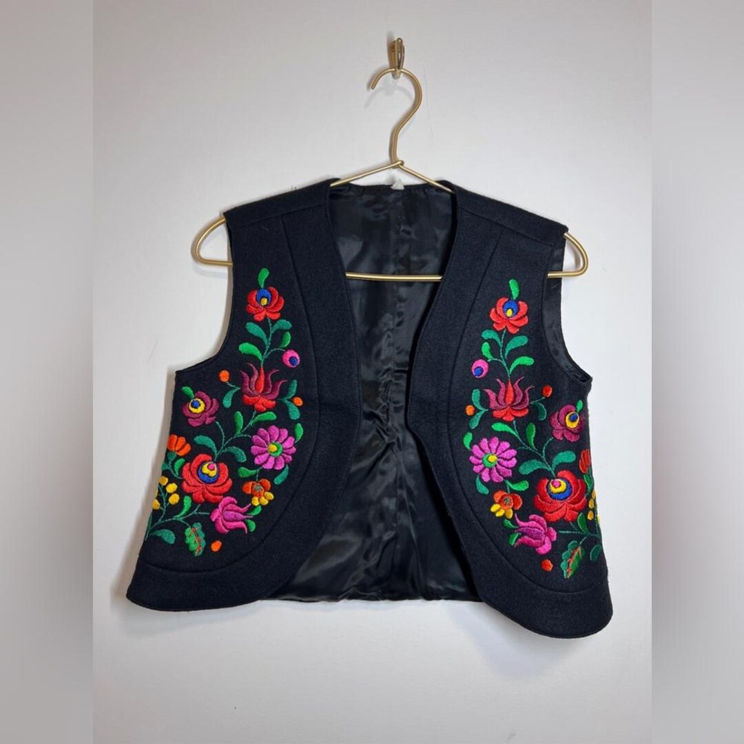Vintage 1950’s Black Wool Felt Floral Hungarian Matyo Art Vest Size 40 ...
