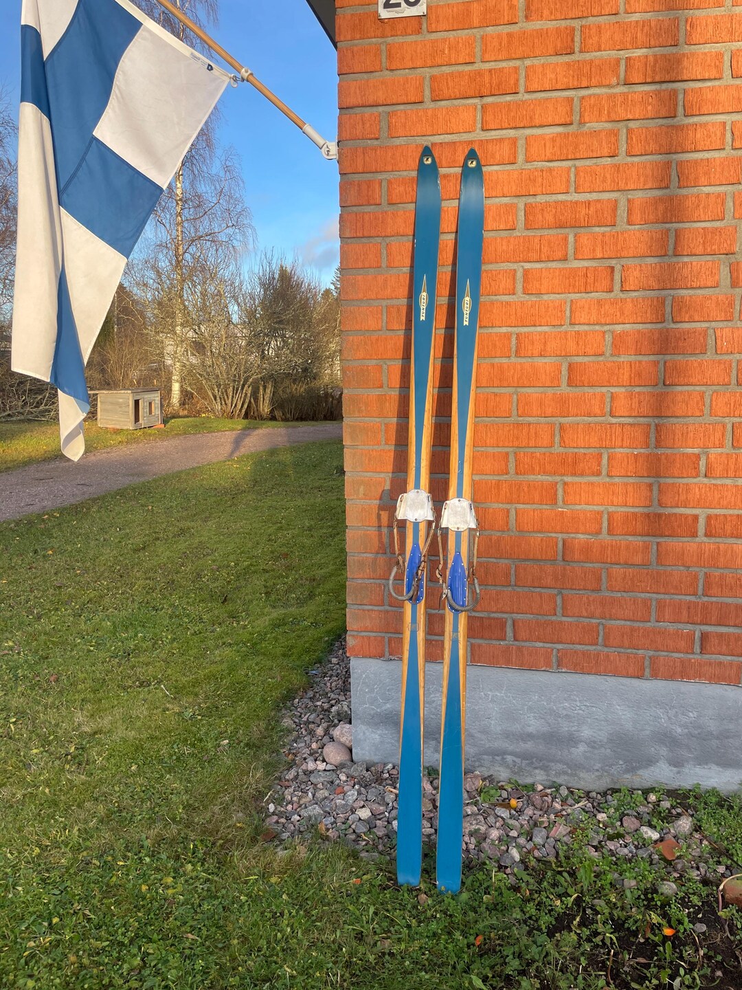 215cm Karhu "tunturi" Early 1960s Metal-edge Mountain Skis - From ...