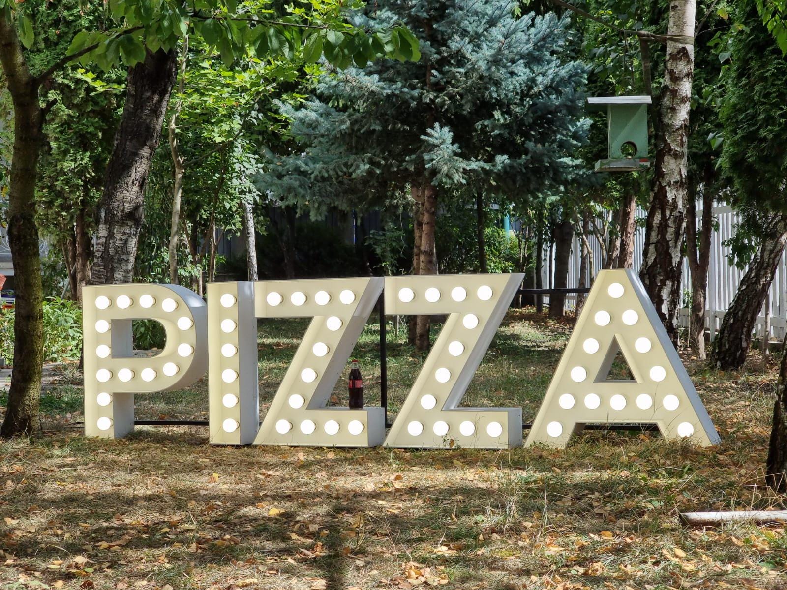 Giant 3D PIZZA Sign With Lights – Illuminated Restaurant Decor, Weather ...