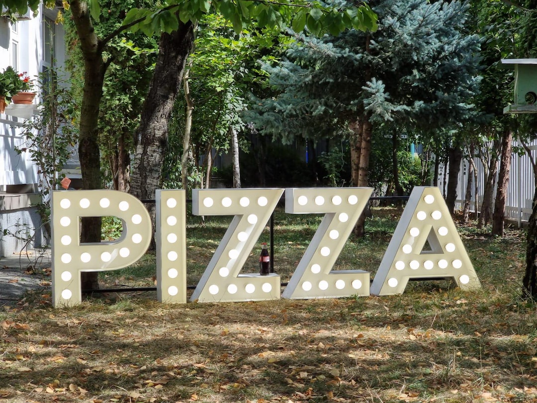 Giant 3D PIZZA Sign With Lights – Illuminated Restaurant Decor, Weather ...