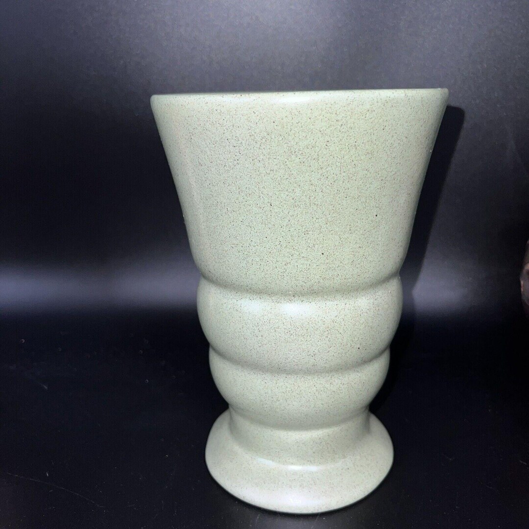 Vintage Haeger Pottery Matte Green Speckled Vase Urn Beehive Cinched - Etsy