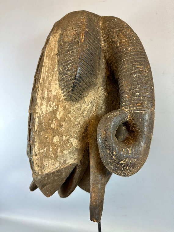 230820 - Old African Baule Wooden Ram Mask Gbagba - I… - Gem