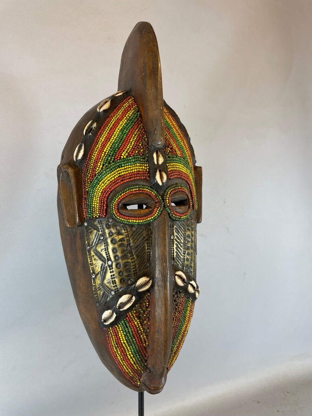 230628 African Marka N'toma Ceremonial Mask With Beads an Copper Mali ...
