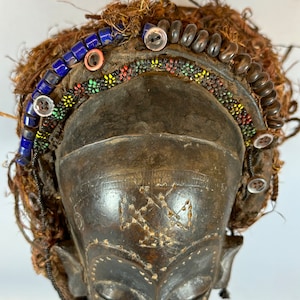 240432 - Rare African Mwana Pwo Mask From the Chokwe - Certificate ...