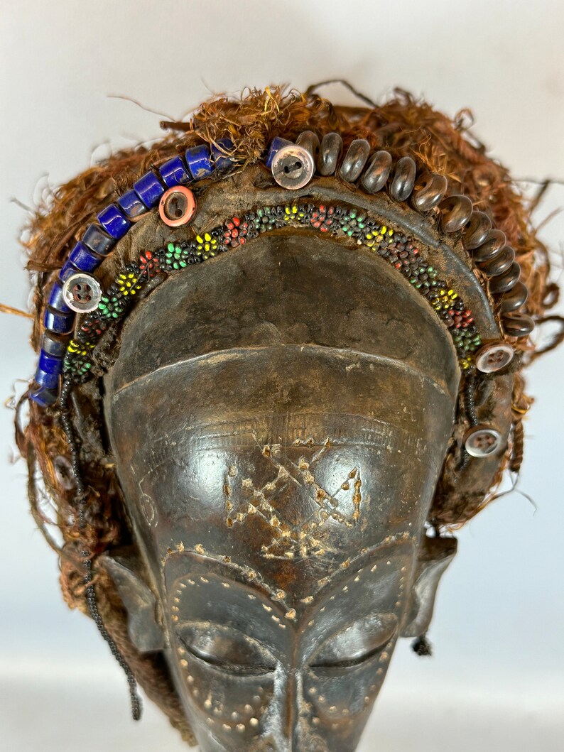 240432 - Rare African Mwana Pwo Mask From the Chokwe - Certificate ...