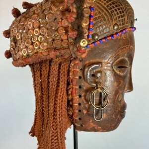 240433 - Rare African Mwana Pwo Mask From the Chokwe - Certificate ...