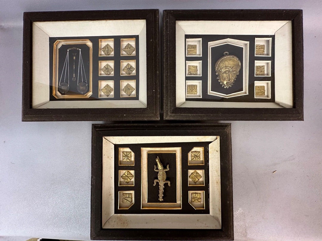 240203 3 Display Cases With Gold Weights Ghana - Etsy