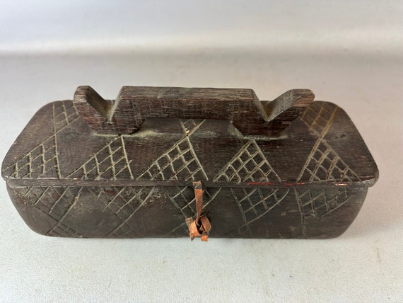 240107 - African Ethiopian wooden Carved Box - Ethiop… - Gem