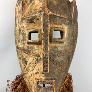 250521 - Old African Ituri Kumu Mask - Congo. - Etsy