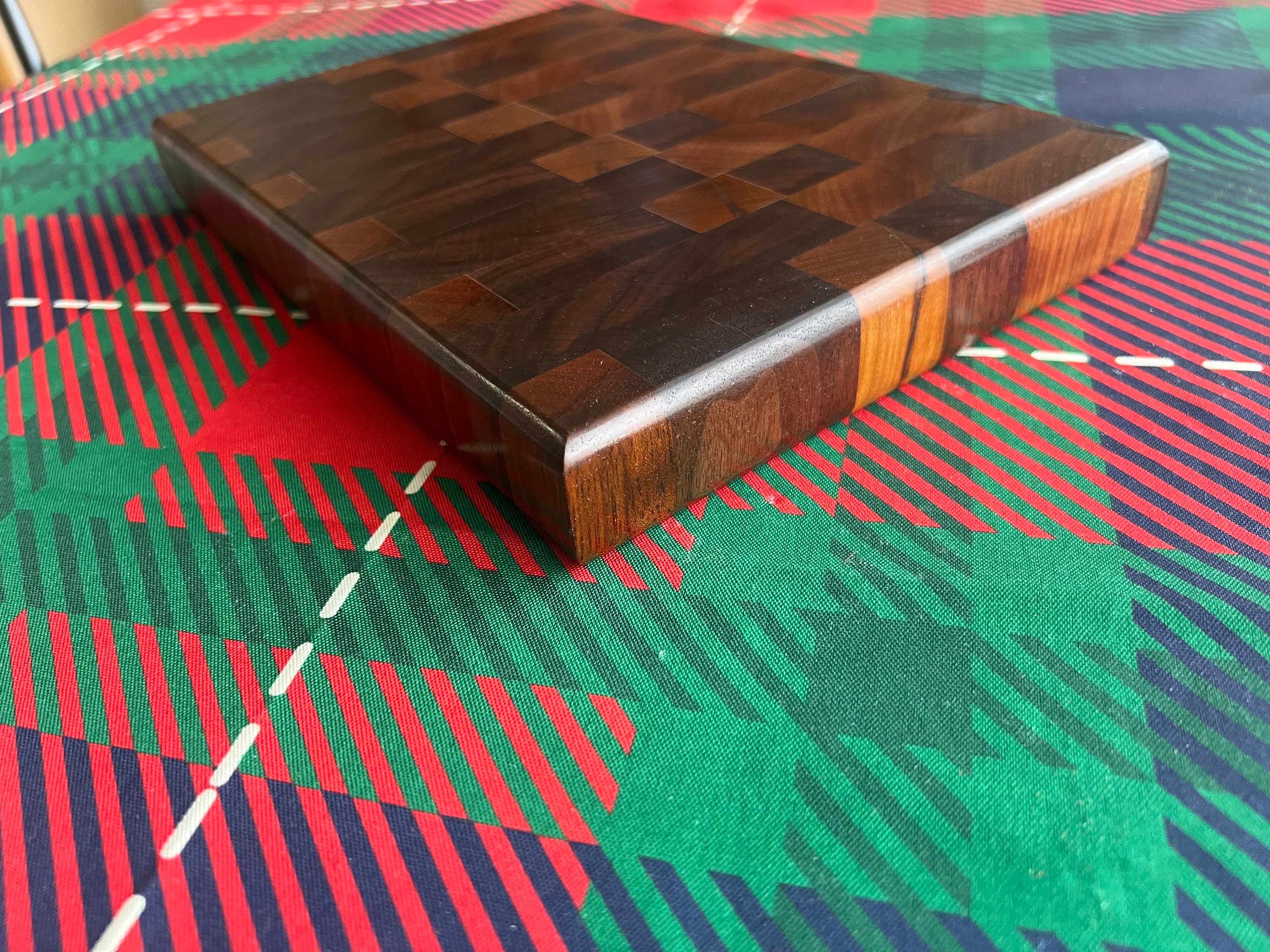 Walnut and Brazilian Oak End Grain Board. - Etsy