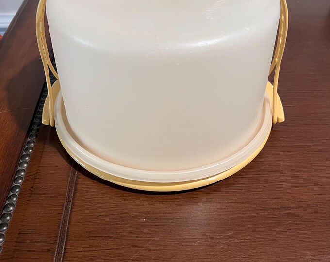 Vintage TUPPERWARE Cake Taker Round 10" Harvest Gold Tray 684~lid 683 ...