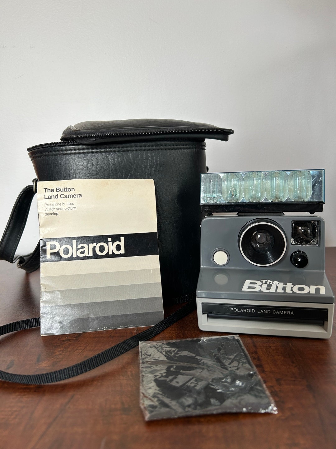 Polaroid the Button - Etsy