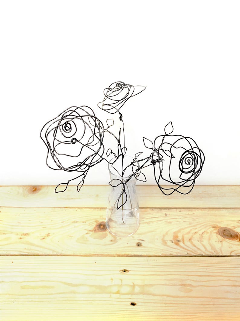 Handmade Black Steel Wire Rose Bouquet - Minimalist Floral Sculpture - Etsy