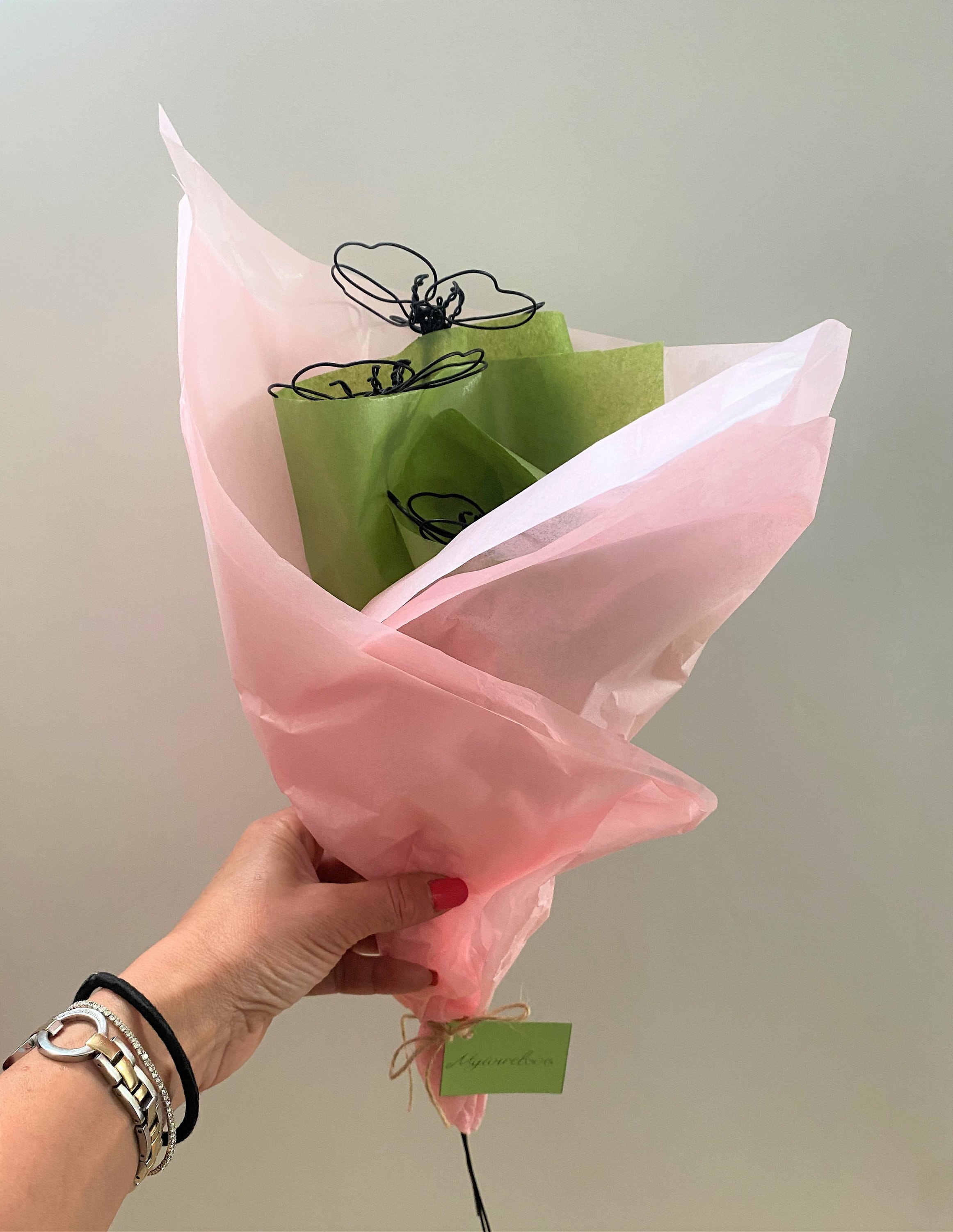 Roses Bouquet From Wire: Modern Home Decoration, Wire Floral ...