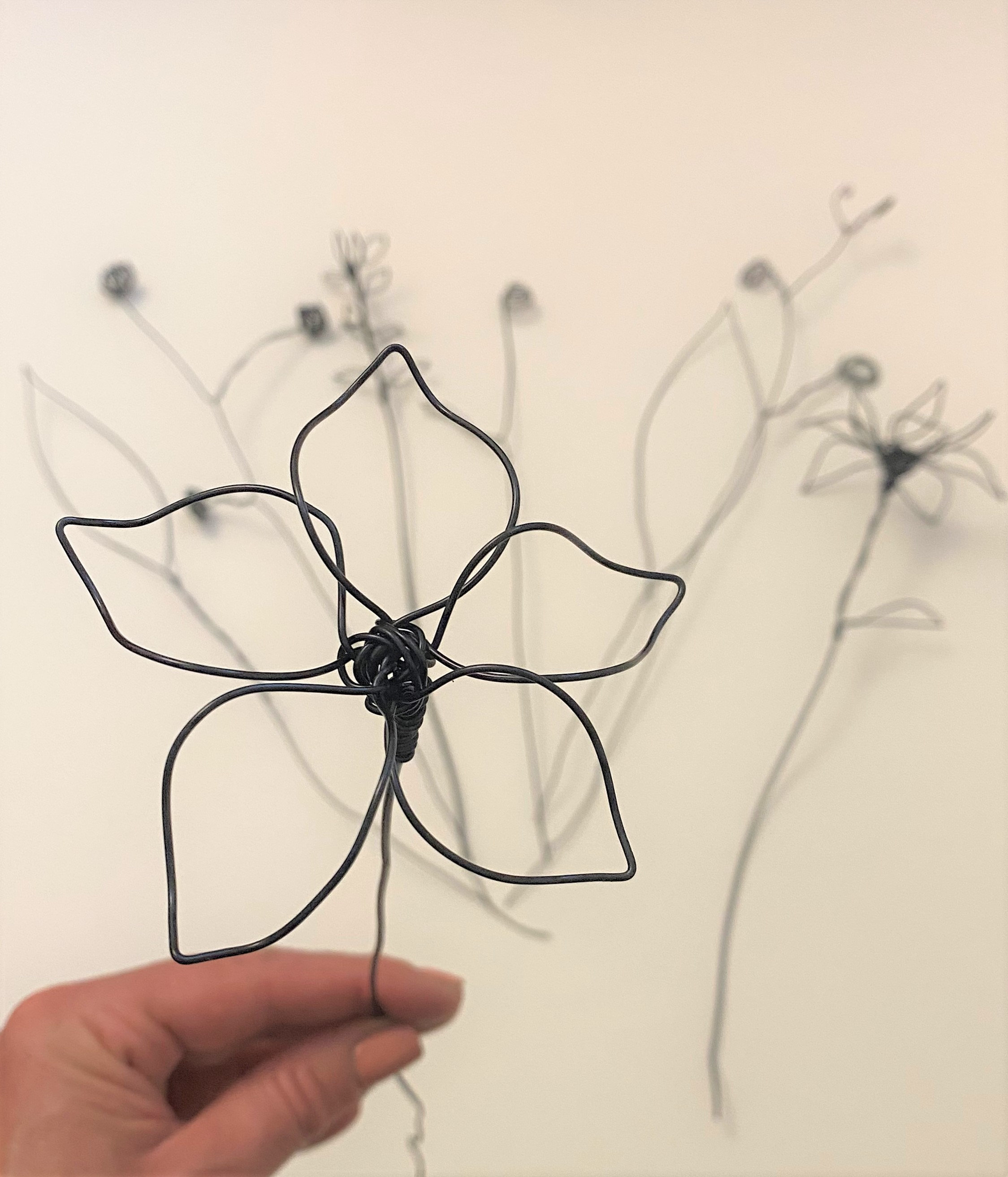 Mini Wild Wire Flowers Bouquet From Eight Flowers/ Wire Office ...