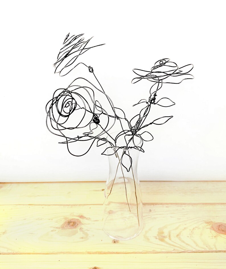 Handmade Black Steel Wire Rose Bouquet - Minimalist Floral Sculpture - Etsy