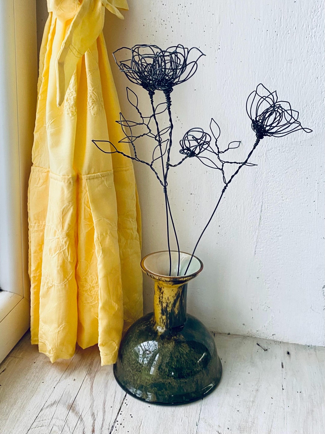 Wild Wire Roses Bouquet From Three Flowers/ Wire Office Decoration ...