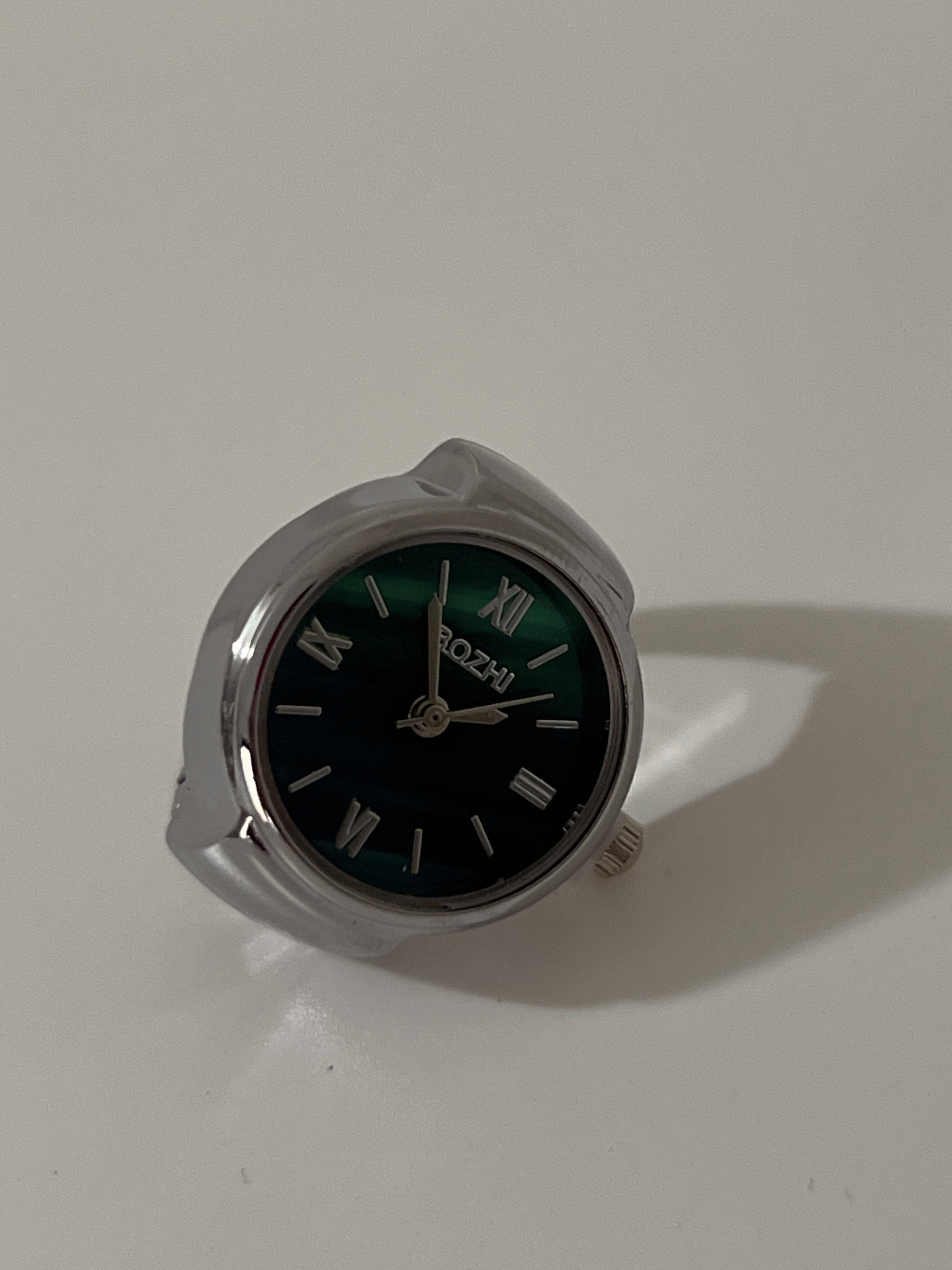 Vintage-inspired Chunky Mini Ring Watch Mini Vintage Watch Ring, Quartz ...