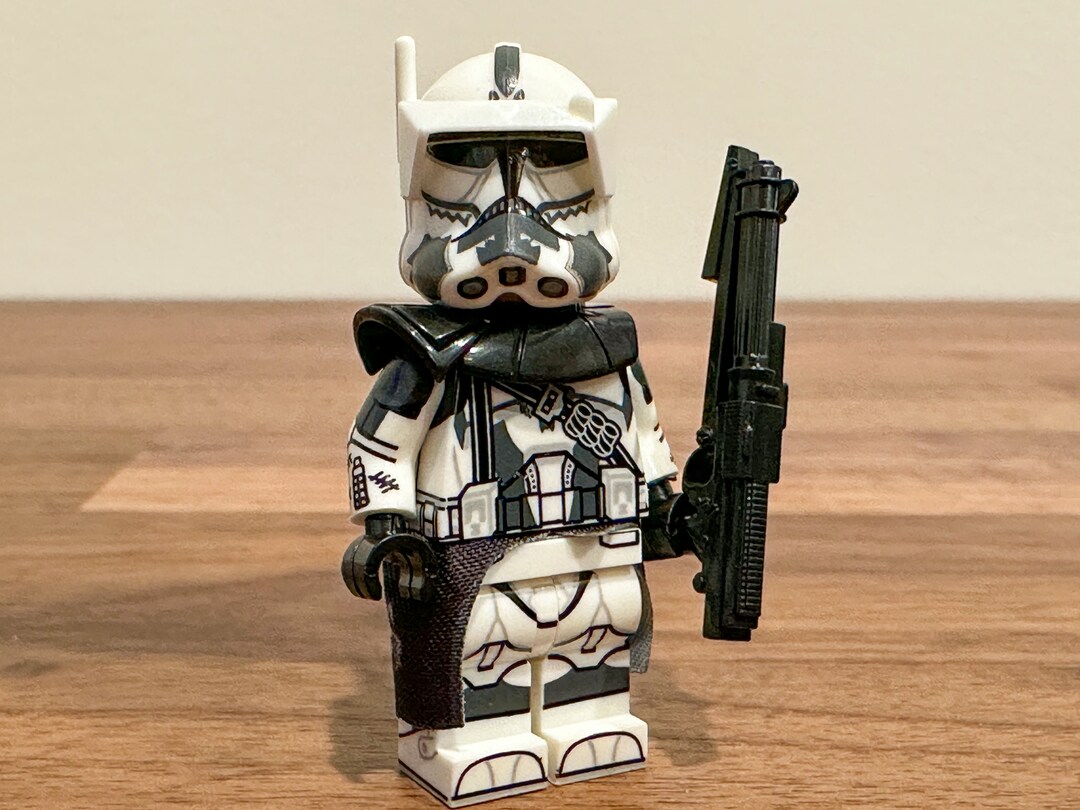 ARC Wolfpack Trooper Figure Star Wars Clone Trooper Commander Wolffe ...