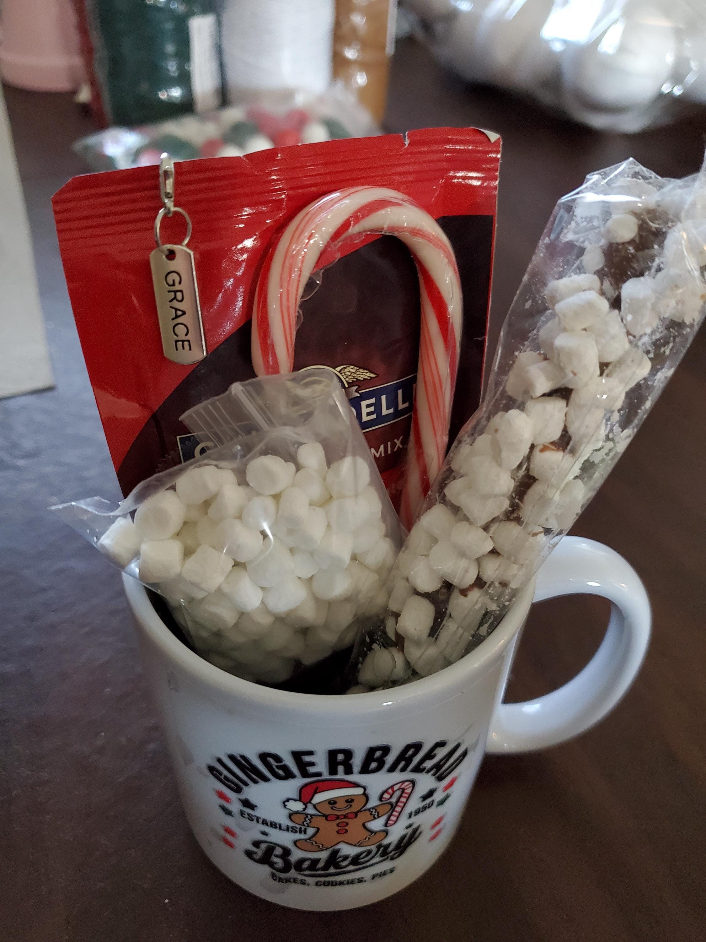 Gourmet Hot Cocoa Mug Gift Set, Ghirardelli Cocoa & Marshmallows ...