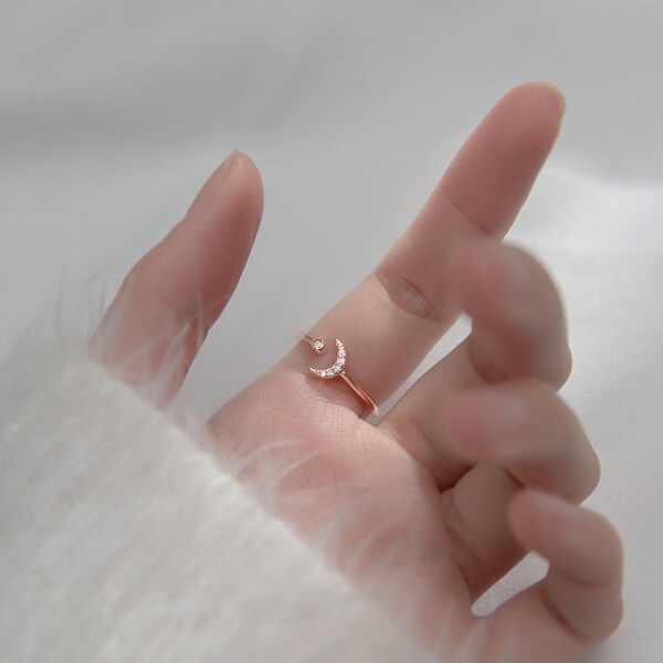 Moon Ring - Etsy