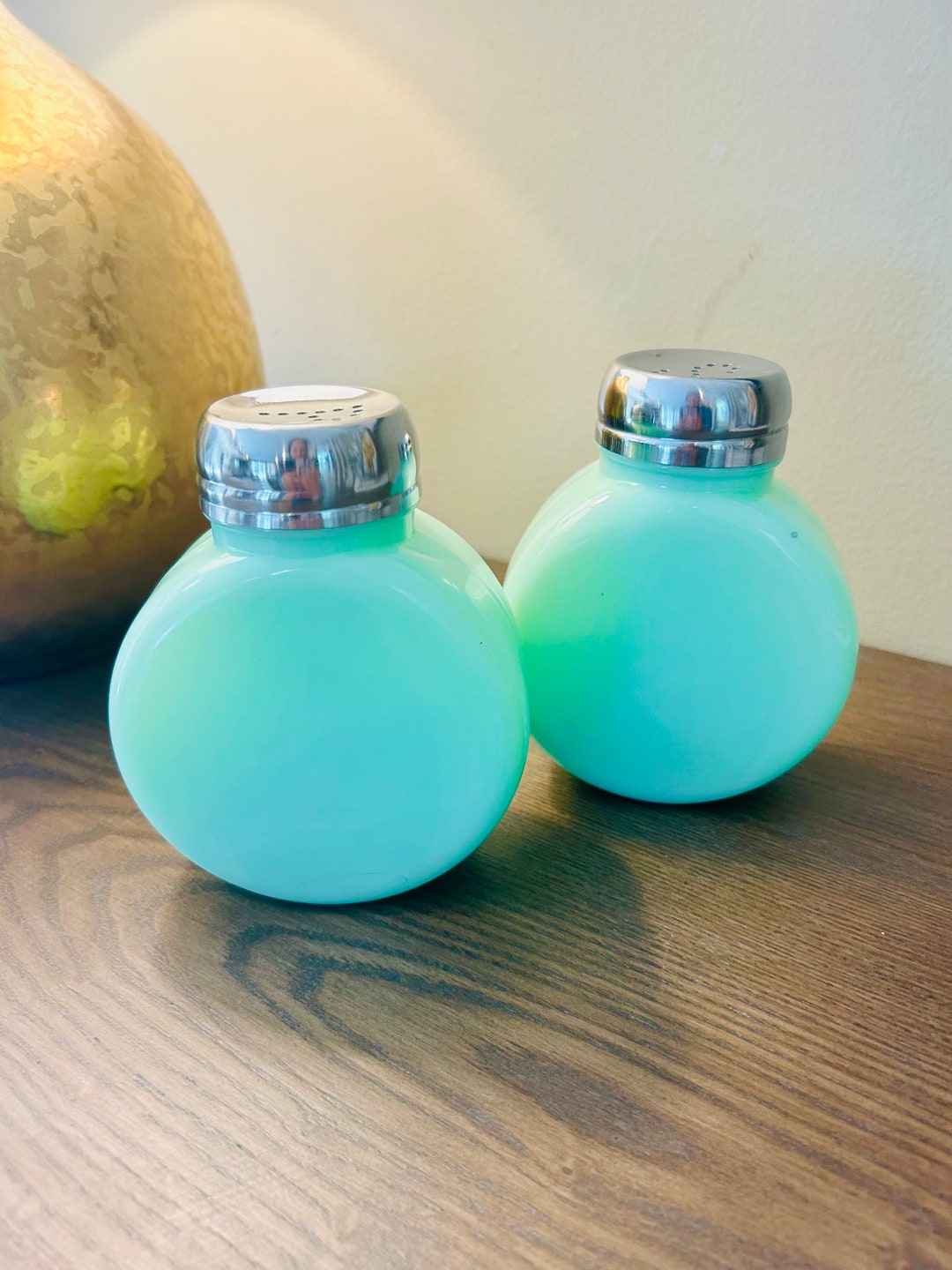 Vintage Green Jadeite Glass Round Ribbed Salt and Pepper Shakers, Green ...