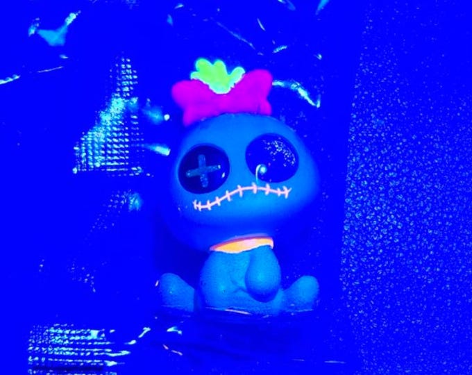 Disney Doorables BLACKLIGHT NEON Stitch- Scrump RARE Figure - Etsy