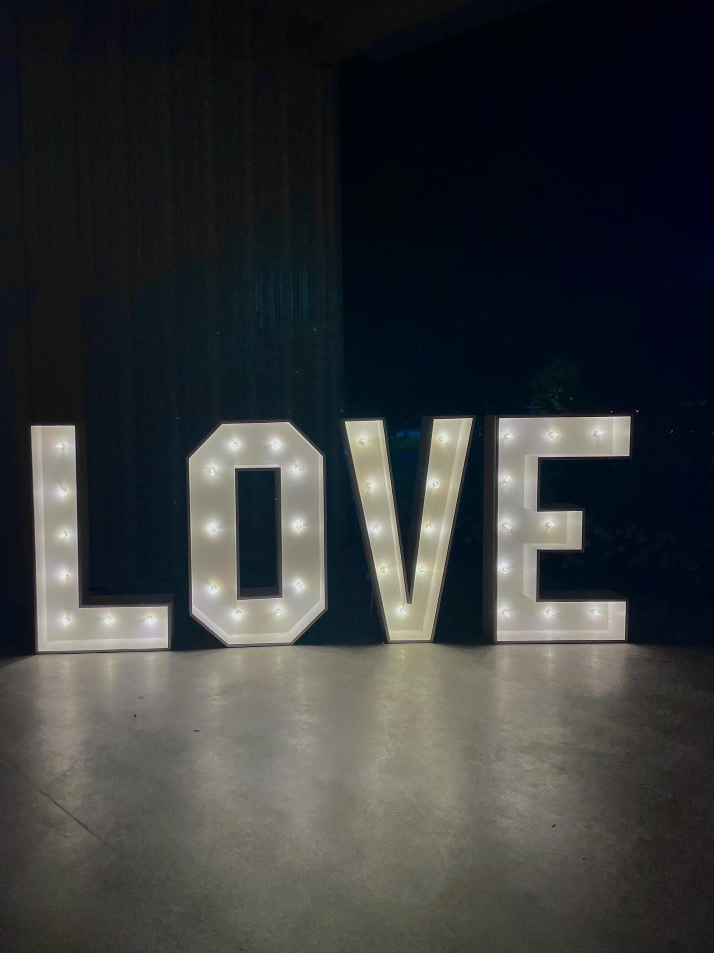 4FT Marquee Letters, Numbers | 3D Letters | Large Light up Letters ...