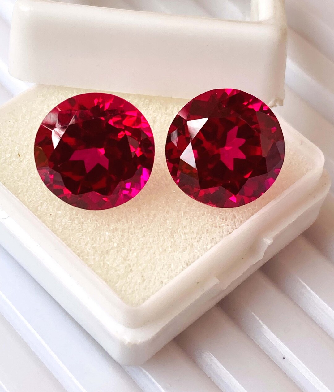 Gorgeous Pair Red Diamond Ring Size Gemstone Top High Quality Round ...