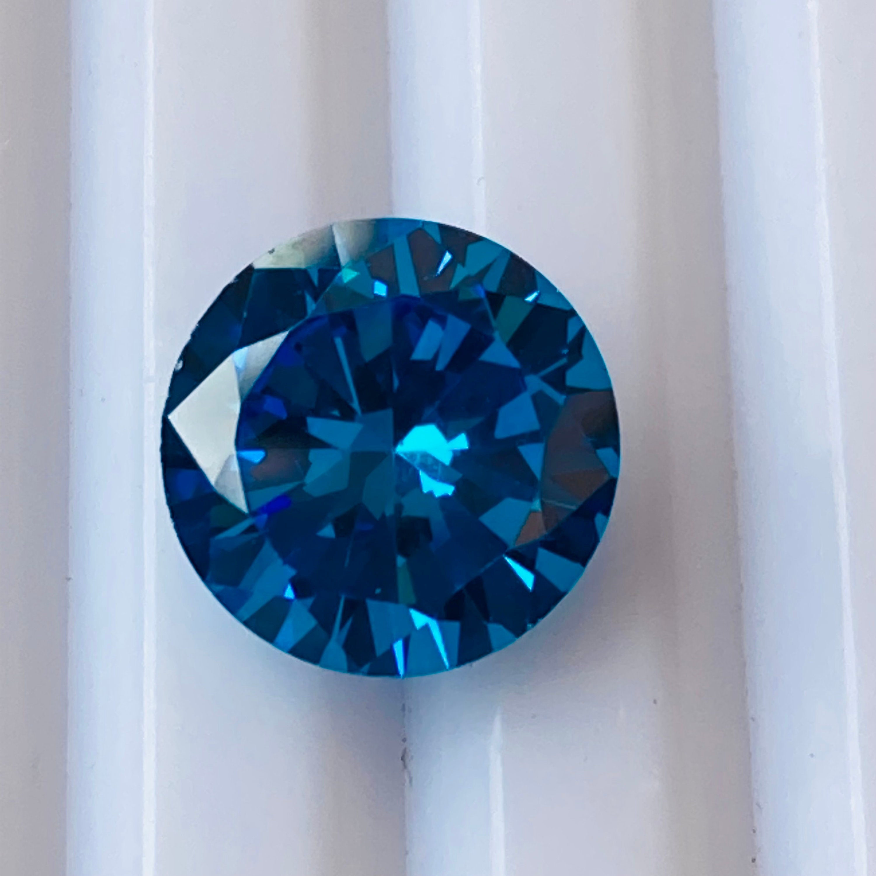 Gorgeous Blue Synthetic Diamond Beautiful Ring Size Gemstone Lab Made ...
