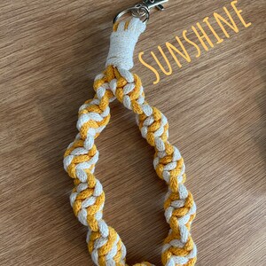Macrame Wristlet. Twisted Wristlets. Bright Colours. Keychain Wristlet ...