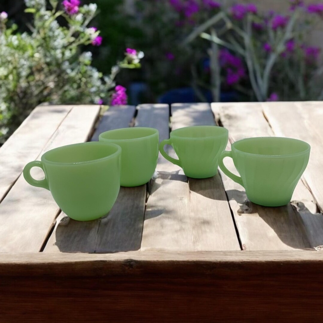 Vintage FIRE KING Anchor Hocking Jadeite Swirl Shell Tea Cup Set of 2 ...