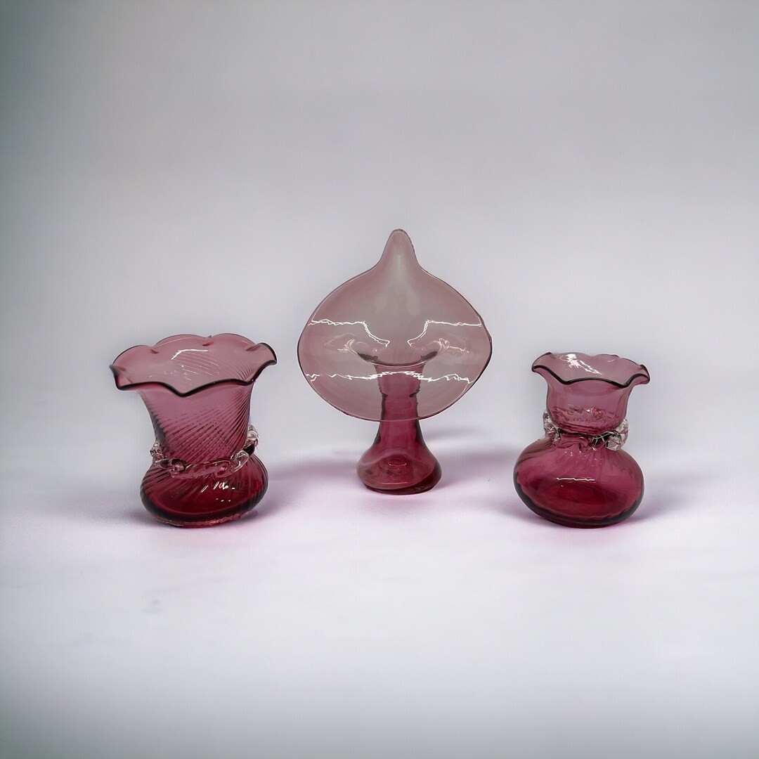 Vintage Pilgrim Glass Cranberry Bud Vases - Set of 3 - Mid Century ...