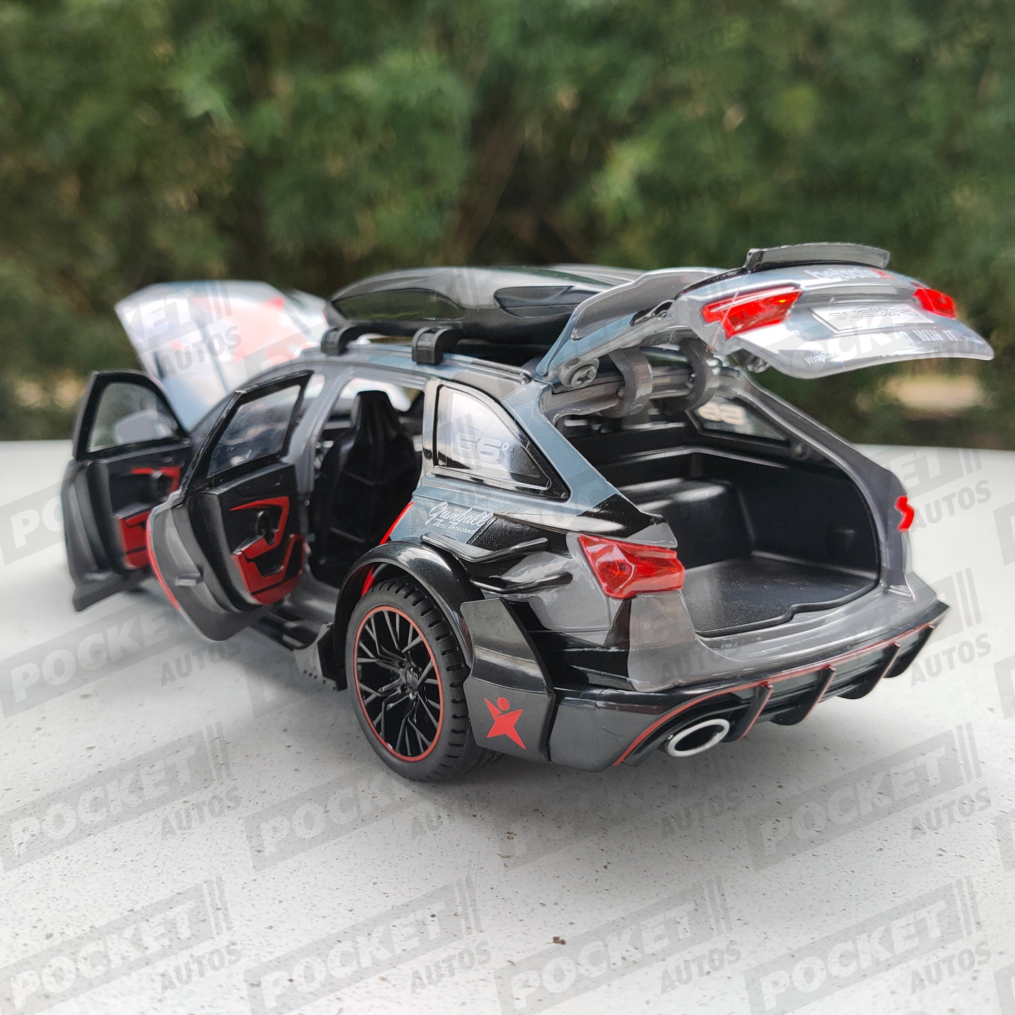 Audi RS6 1:24 With Top Luggage Rack Car Models Alloy Diecasts Collectible Car Elon Musk Car ...