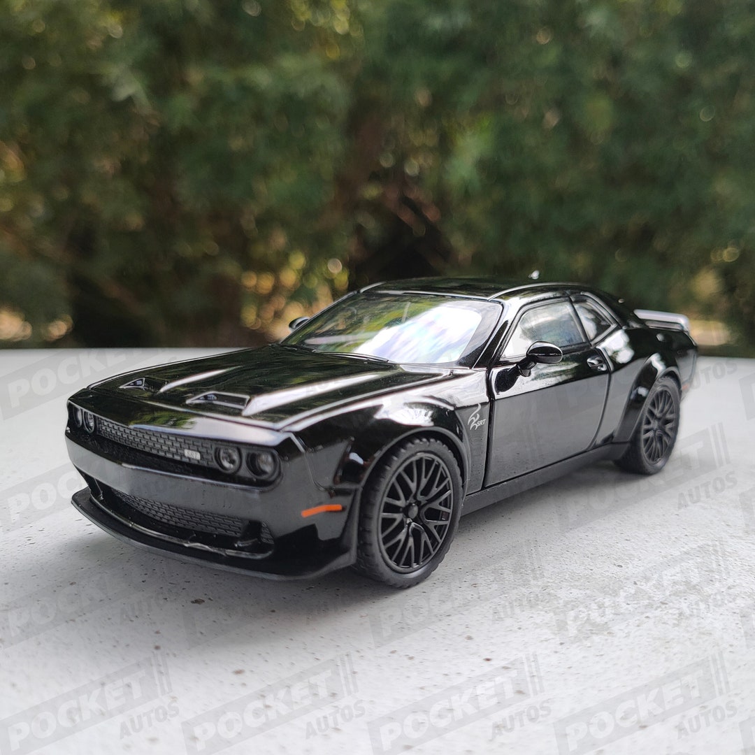 Dodge Challenger Hellcat 1:32 SRT Diesel Petrol Car Models Alloy ...