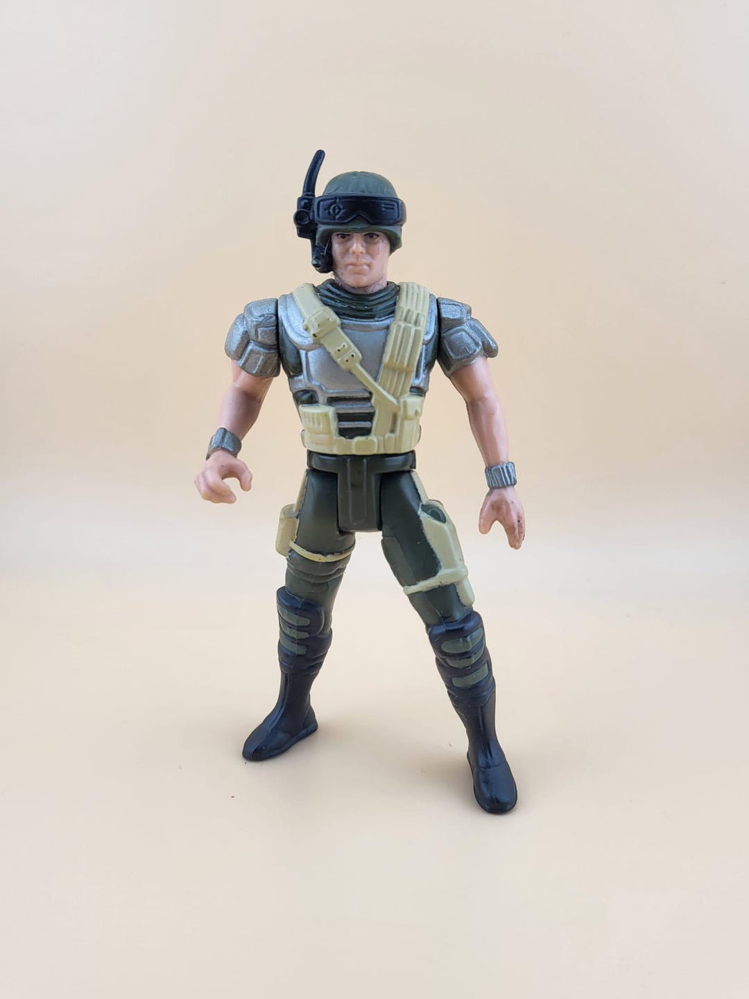 Aliens - Corporal Hicks Space Marine Figure - Kenner - 1992 Loose ...