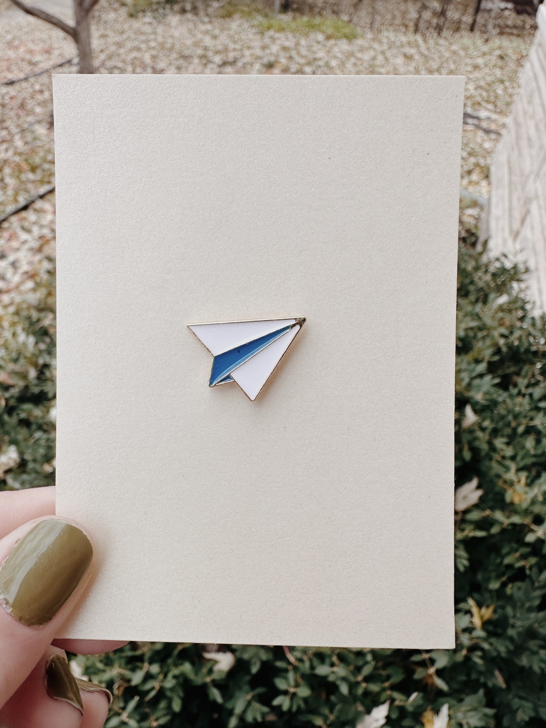 Taylor Swift's Paper Airplane Pin - Etsy