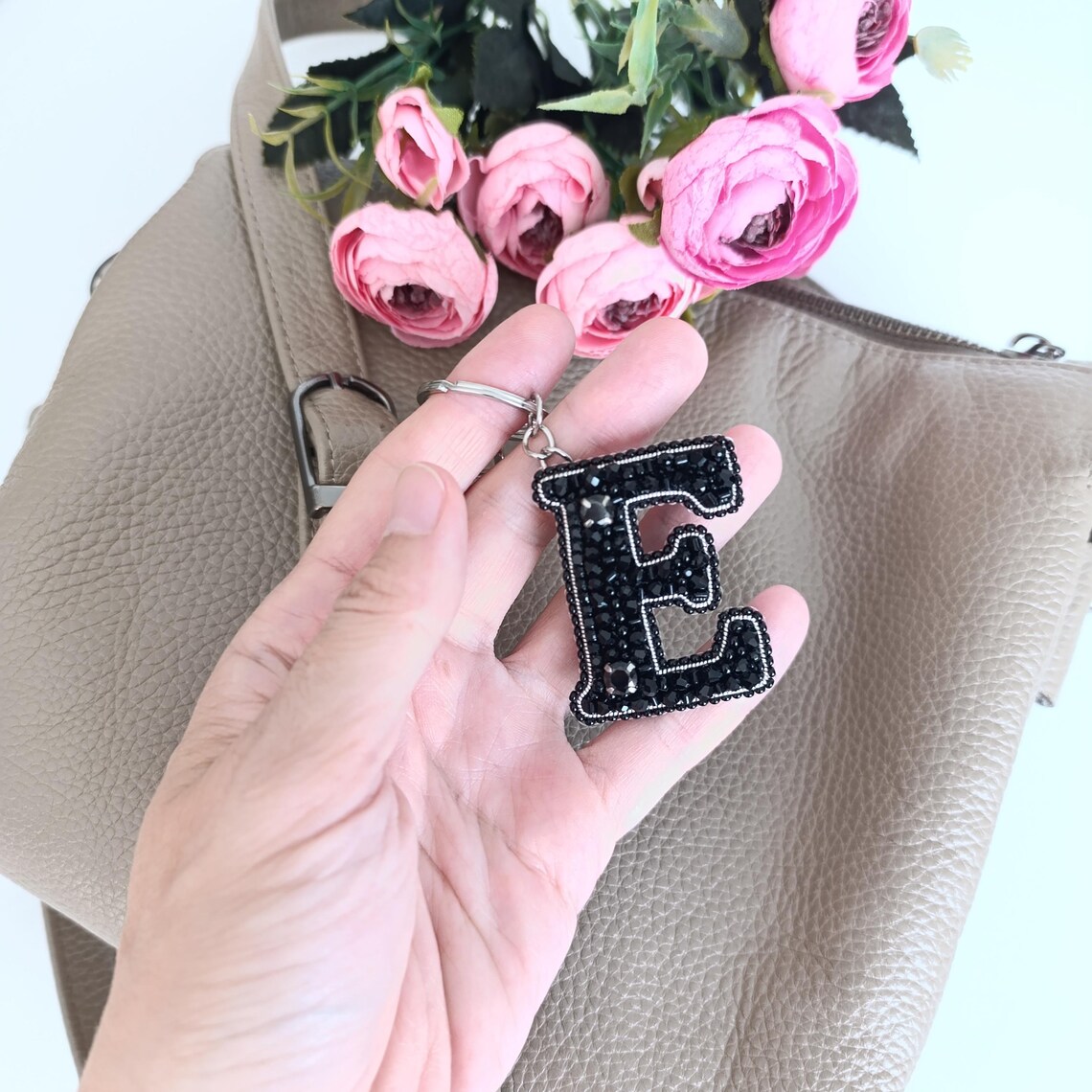 Letter E Keychain, Alphabet Keychain, Keychain Decor Gift, Custom Bag ...