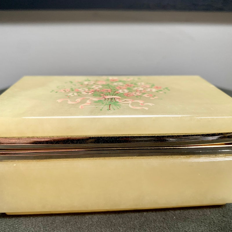 Alabaster Box - Etsy