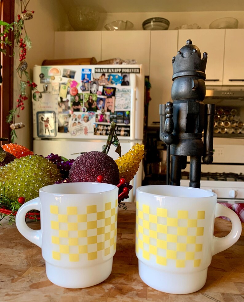 Unused Pair/2 of Mid-century 8 Fl Oz FIRE-KING Yellow Block Check ...