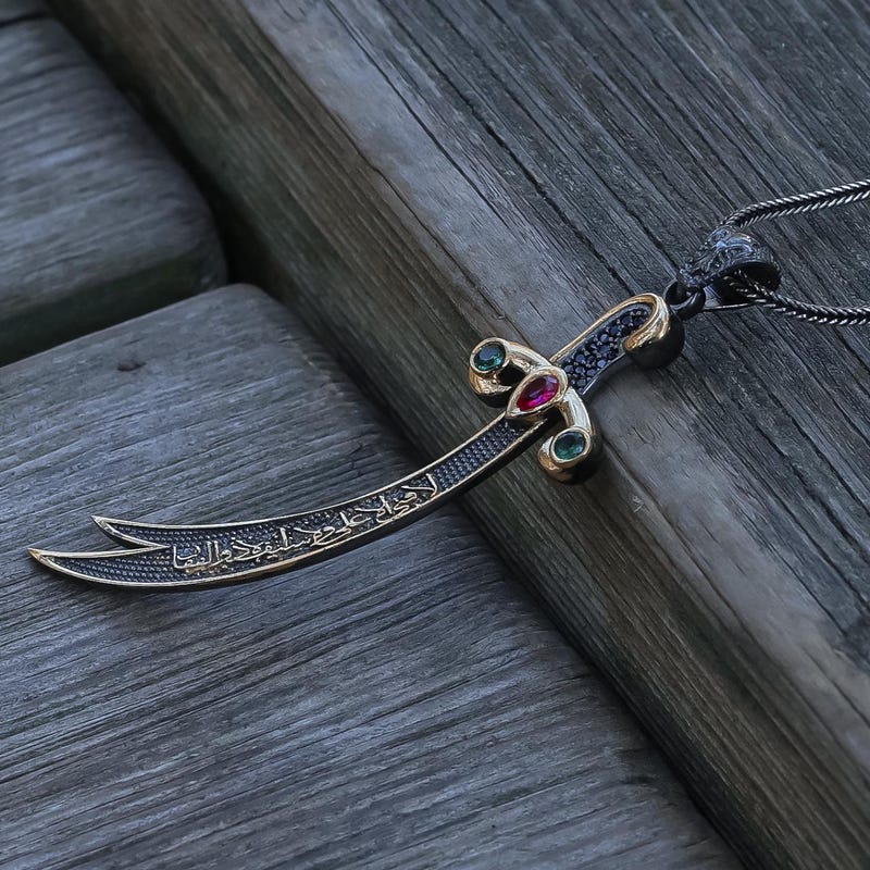 Name Ali Pendant - Etsy