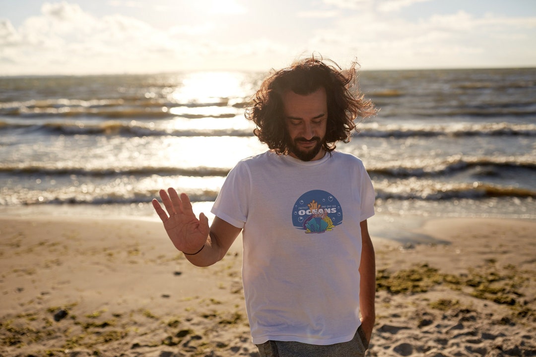 T-shirt Protect and Save the Oceans Shirt World Oceans Day Gift Sea ...