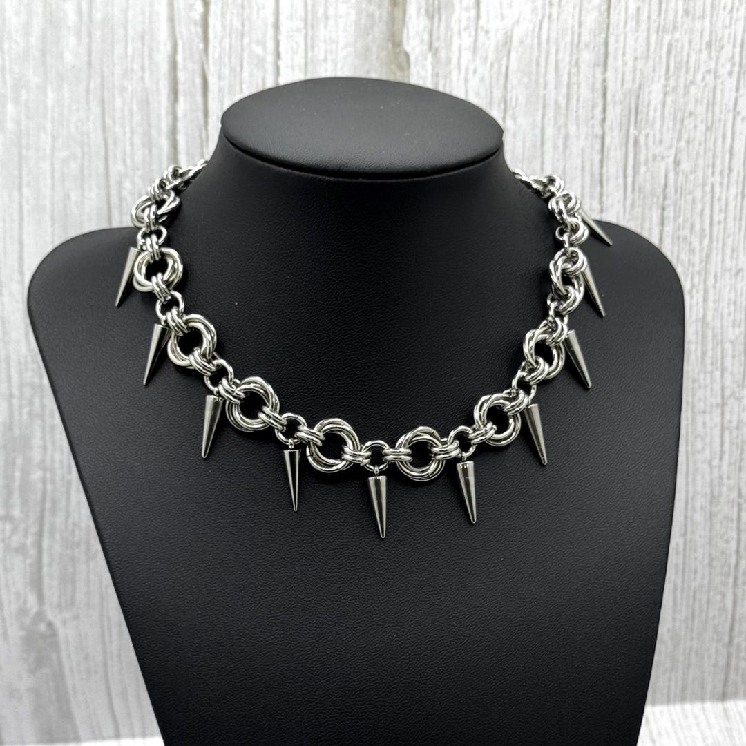 Spike Mobius Chainmail Choker, Rivet Thorn Necklace, Handmade Medieval ...