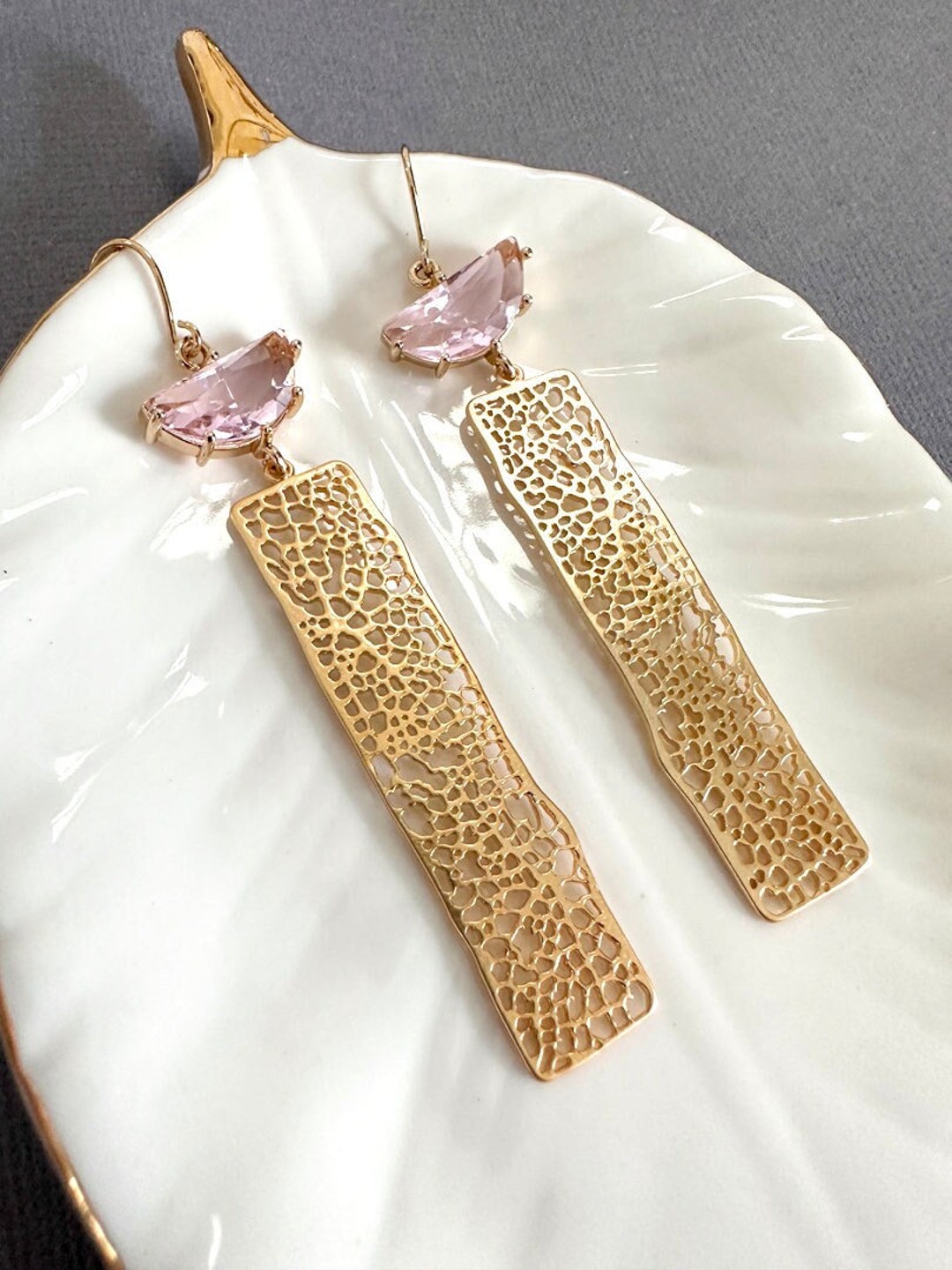 Lange Goldtropfen baumelnde Ohrringe, filigrane Goldrechteckige ...