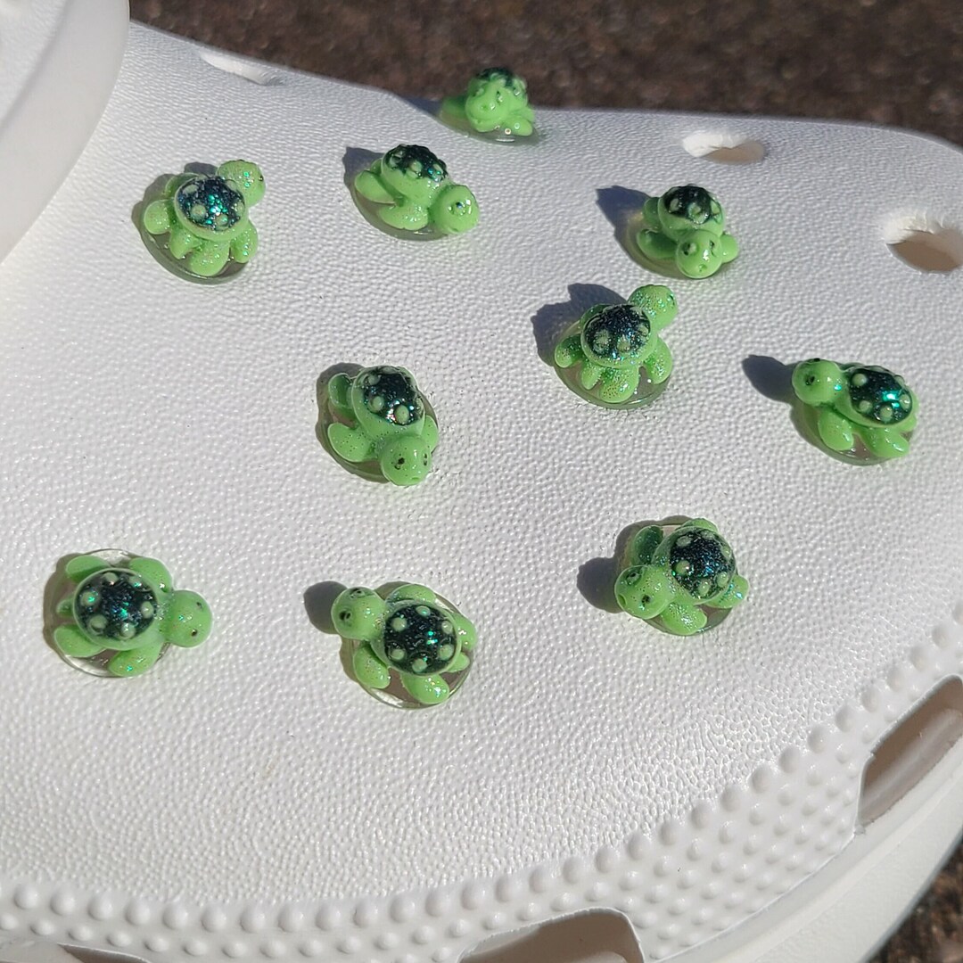 ONE Tiny Baby Green Sea Turtle Shoe Charm / Ocean / Sea / Animal ...