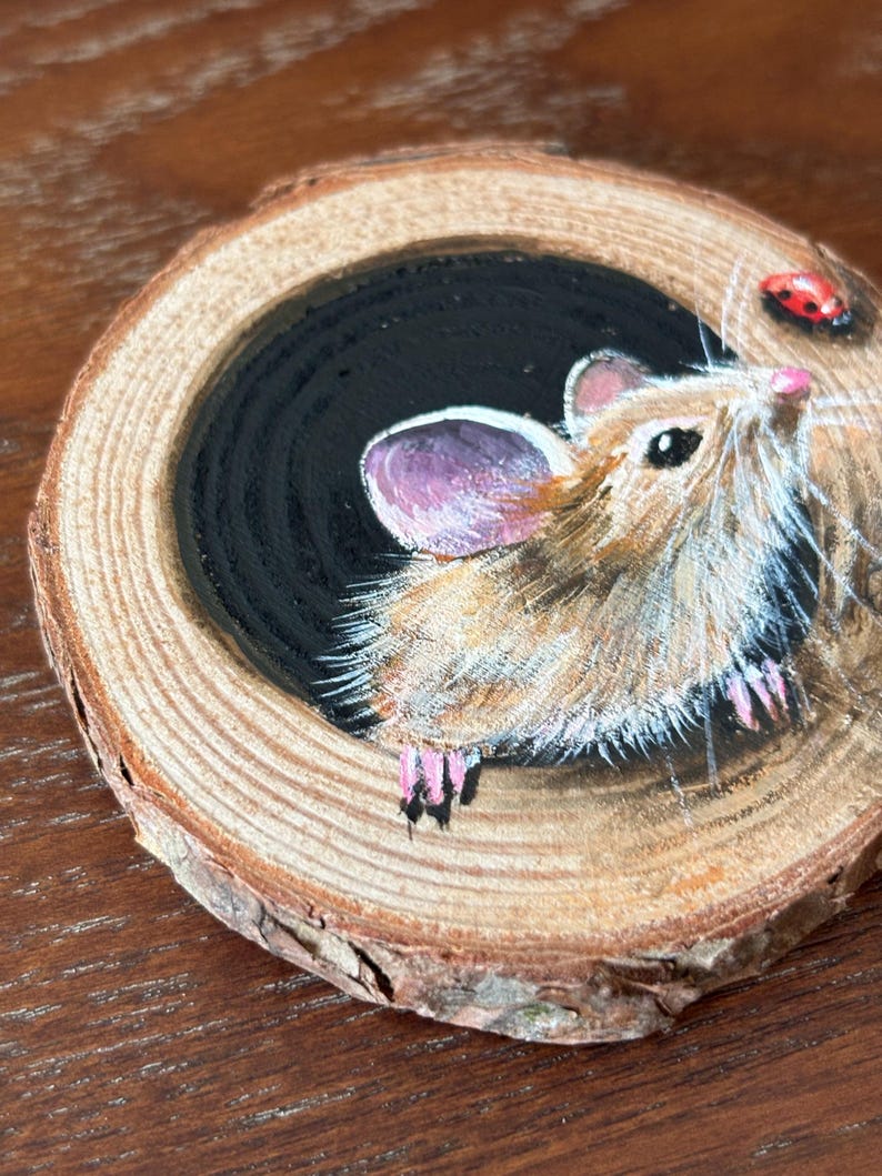 Mini Mouse Painting: Original Acrylic Art on Wood Slice With Stand - Etsy
