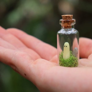 Tiny Ghost in a Bottle! | Glow in the Dark Ghost Decor With Mini ...