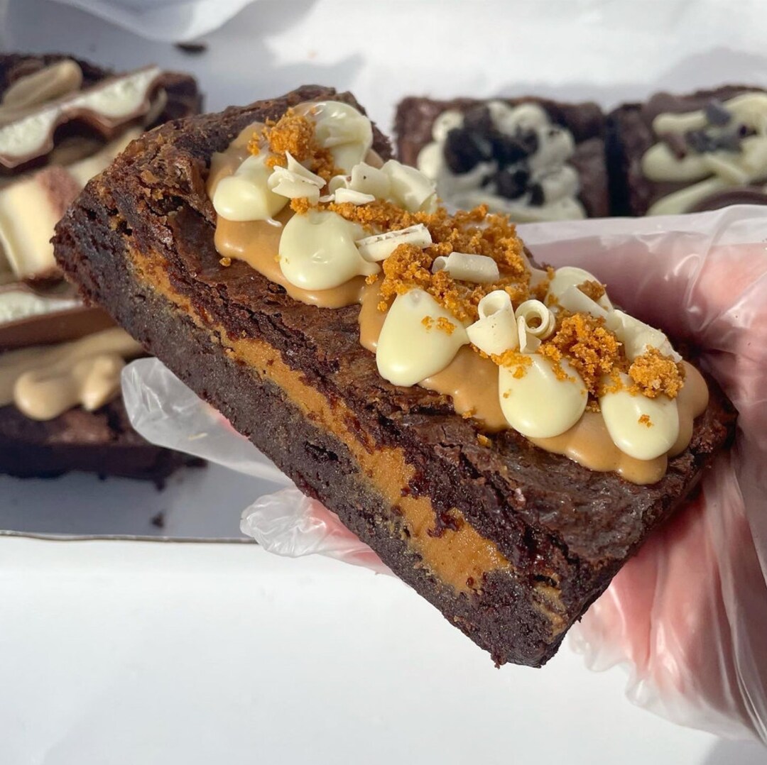 Ultimate Biscoff Brownie Recipe | Gourmet Brownie Recipe | Baked Easy ...