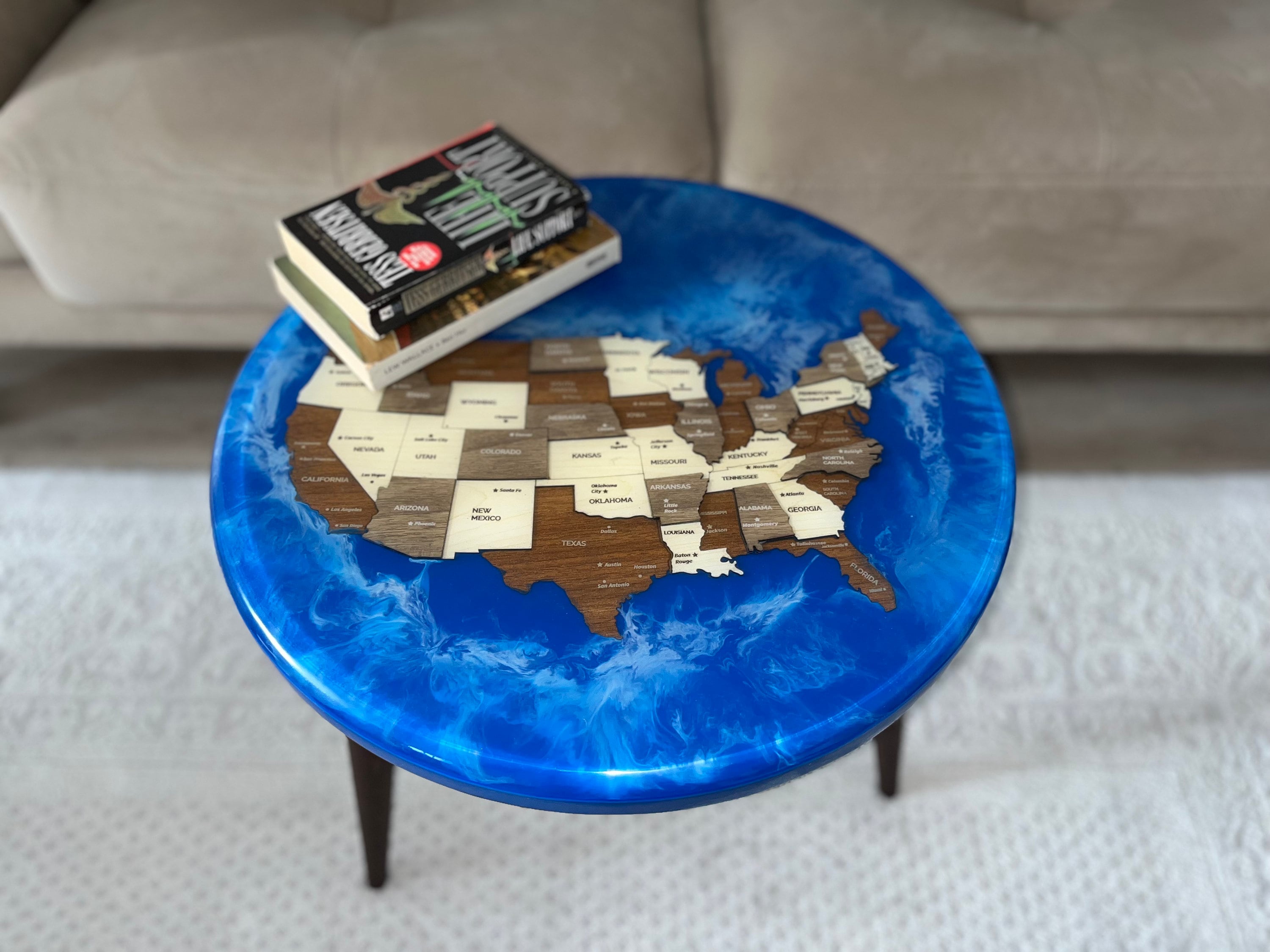 20" Epoxy Round End Table With USA Map | Rustic Country Map Resin ...