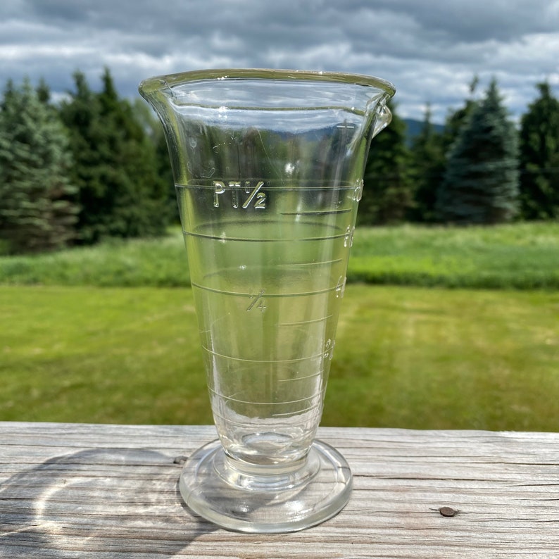 Antique Apothecary 8 Oz Measuring Glass - 1/2 Pint Clear Glass Pharmacy ...